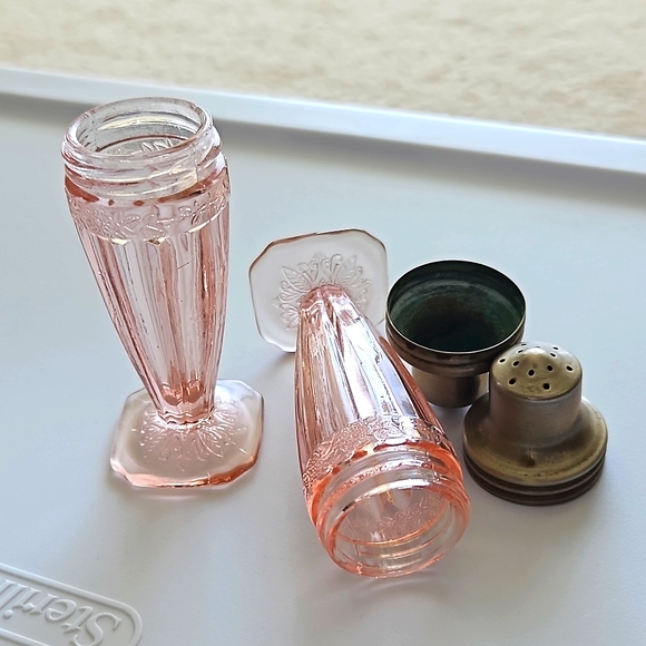 Jeanette Glass Co. | Dining | Jeannette Glass Co Adam Salt And Pepper ...